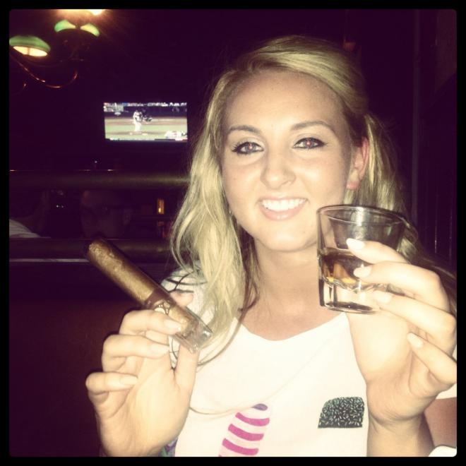 Lisa Lennon Net Worth 2024: Wiki Bio, Married, Dating, Family, Height ...