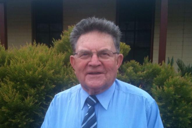 Peter Morris Net Worth 2023: Wiki Bio, Married, Dating, Family, Height ...