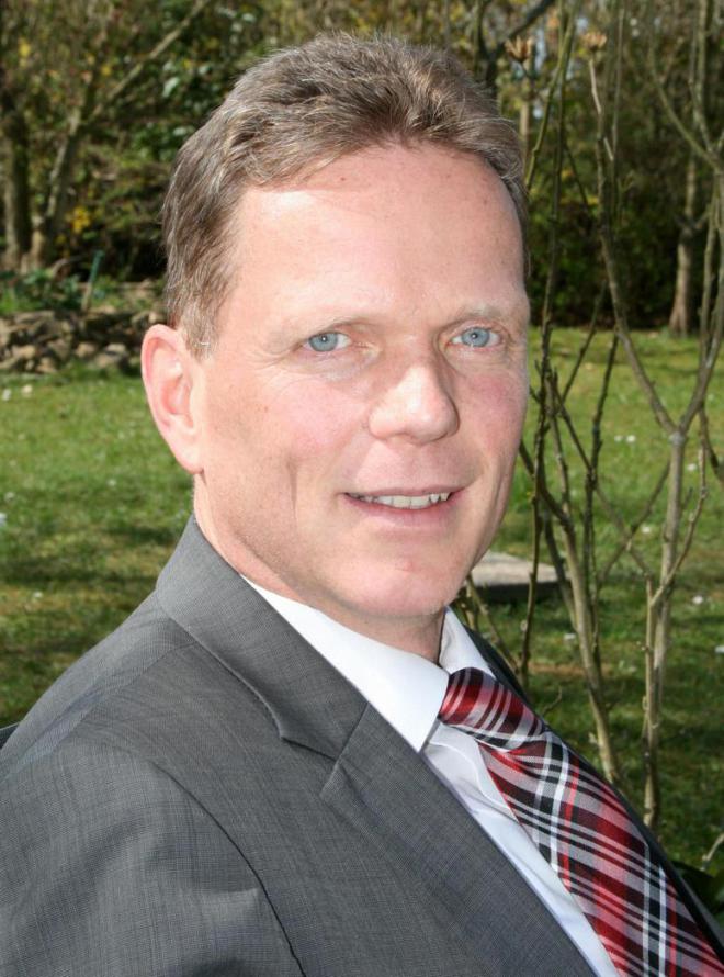 Charles Babington Net Worth 2023: Wiki Bio, Married, Dating, Family ... Charles Babington Net Worth 2023: Wiki Bio, Married, Dating, Family ...