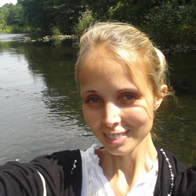 Emma Curry Net Worth 2023: Wiki Bio, Married, Dating, Family, Height ...