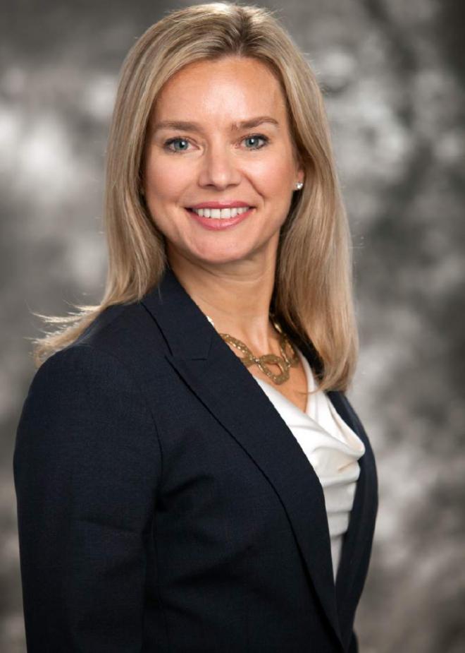 Ann Smith Net Worth 2024: Wiki Bio, Married, Dating, Family, Height ...