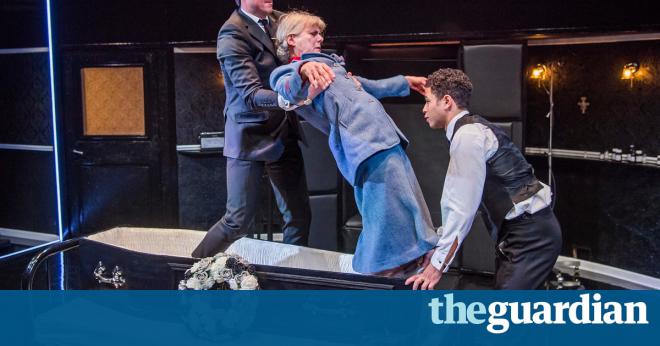 Anah Ruddin Net Worth 2023: Wiki Bio, Married, Dating, Family, Height ...